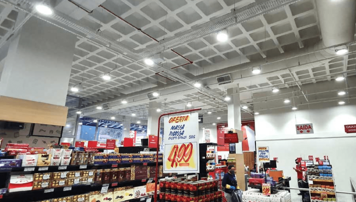 Finding the Best Lighting for Your Supermarket: Why High Bay LED Light